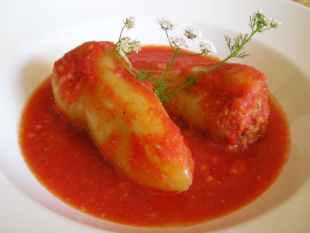 Macar usulü Biber dolması (töltött paprika) | Türkinfo